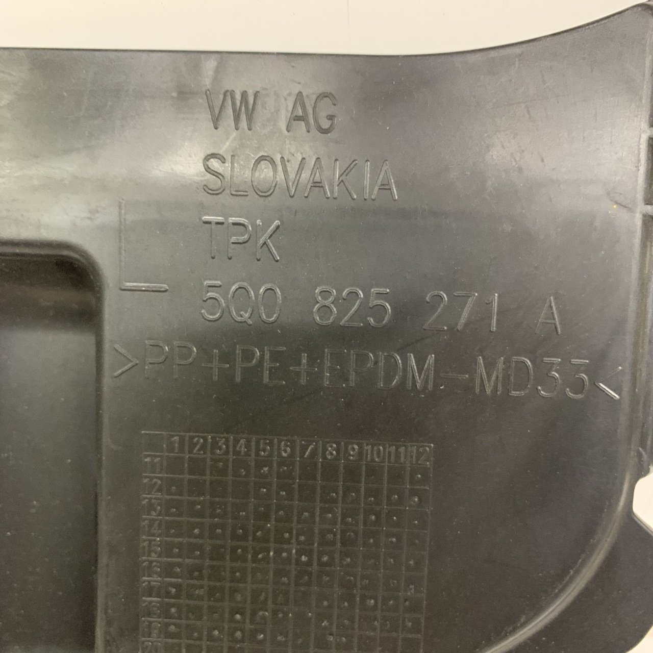 Volkswagen Golf 7 Taban Alt Kaplaması Sol Küçük Ön Orjinal